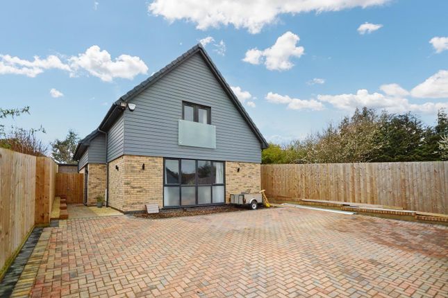 Bath Road, Longwell Green BS30, 3 bedroom detached house for sale ...