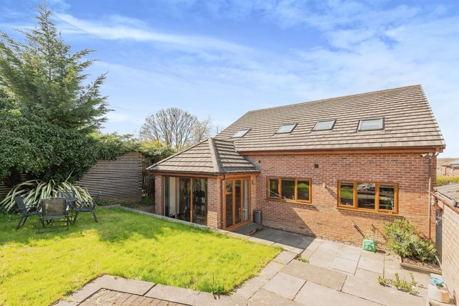 Spring Lodge, Miles Hill Place, Leeds LS7, 4 bedroom detached house for ...