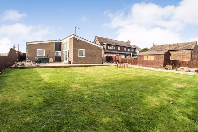 Shefford Road, Meppershall SG17, 4 bedroom detached bungalow for sale ...