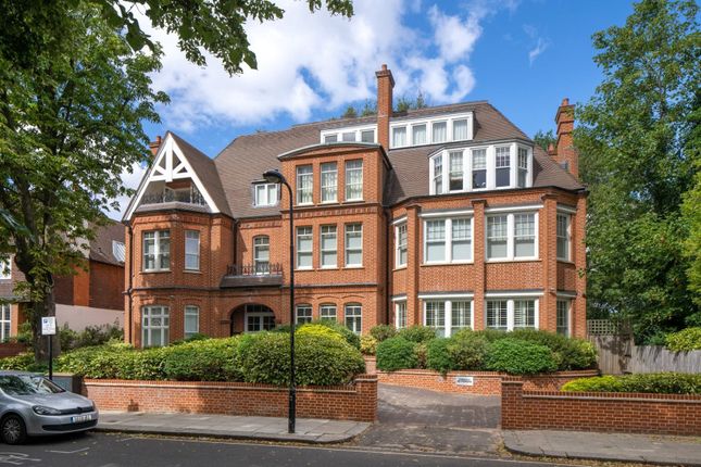 Netherhall Gardens, Hampstead, London NW3, 2 bedroom flat for sale ...