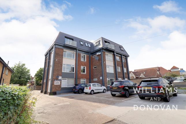 High Road, Benfleet SS7, 2 bedroom flat for sale - 53200045 | PrimeLocation