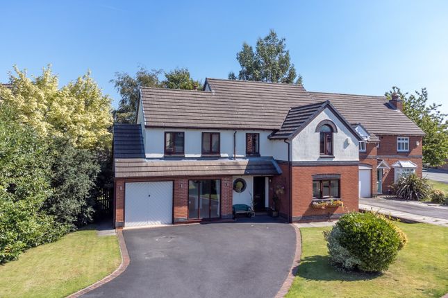 Cranborne Close, Standish, Wigan, Lancashire WN6, 4 bedroom detached ...