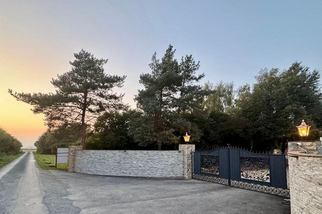 Cliff Lane, Marston, Grantham NG32, 2 bedroom mobile/park home for sale ...