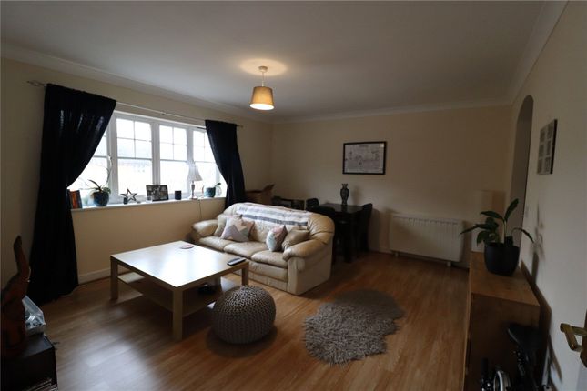 Caspian Way, Purfleet-On-Thames, Essex RM19, 2 bedroom flat for sale ...
