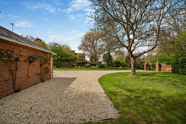 Penton Mewsey, Andover, Hampshire SP11, 4 bedroom detached house for ...