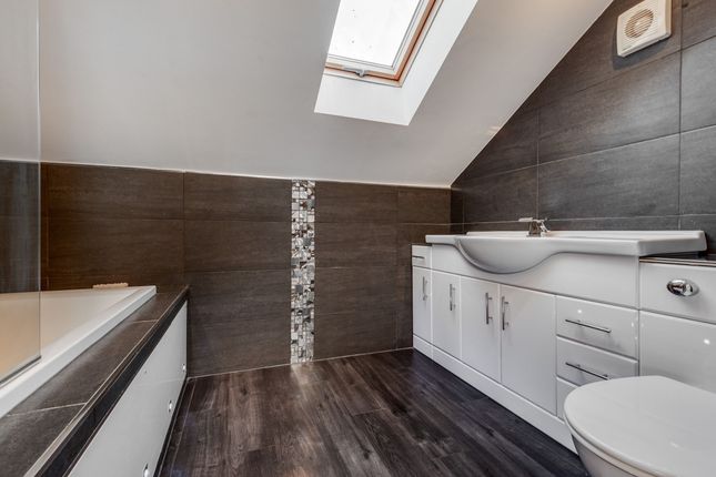 Pear Tree Farm, Lowry Hill Lane, Lathom, Ormskirk L40, 7 bedroom ...