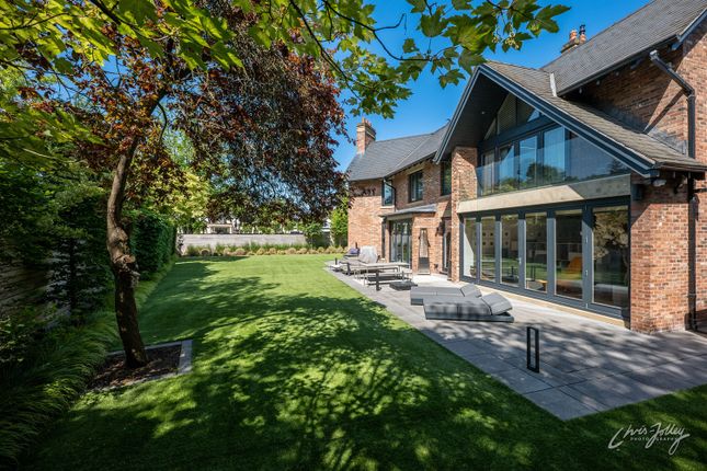 Broadway, Hale, Altrincham WA15, 4 bedroom detached house for sale ...