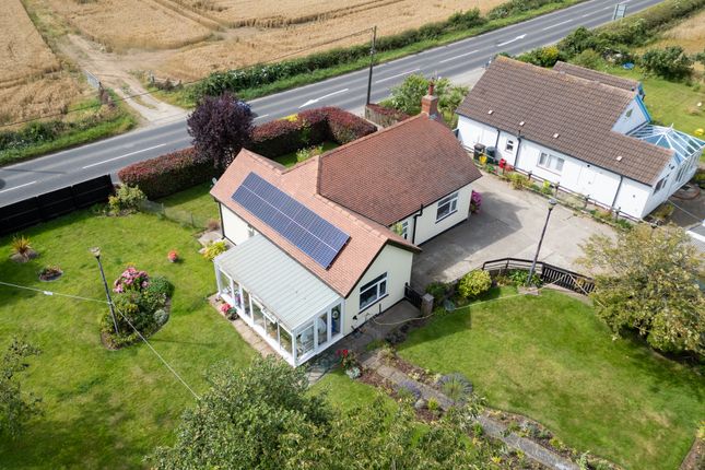 Royal Oak, Filey YO14, 3 bedroom detached bungalow for sale - 67688119 ...