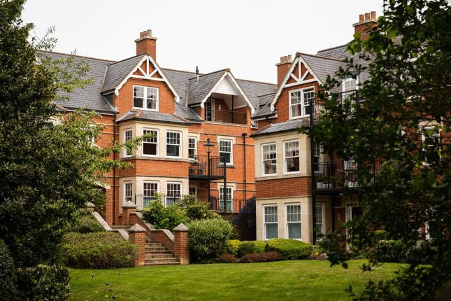 Property for Sale in Swindon, Wiltshire - Buy Properties in Swindon ...