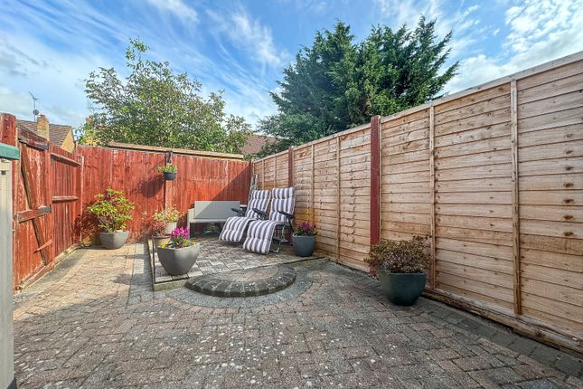 Tatsfield Close, Rainham, Twydall, Kent ME8, 2 bedroom terraced house ...