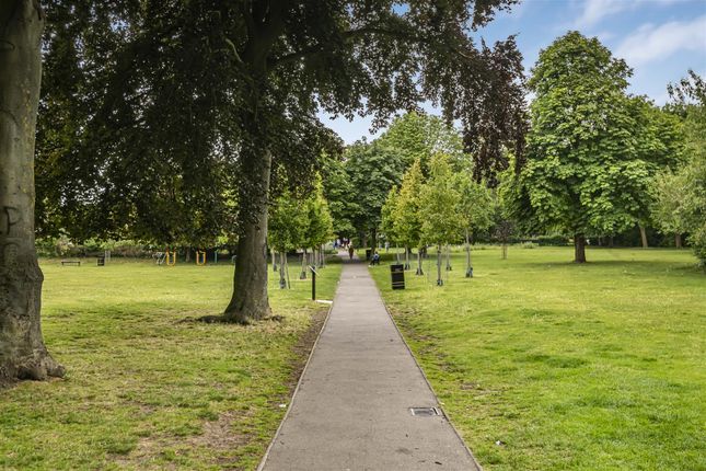 Throwley Way, Sutton SM1, 1 bedroom flat for sale - 67845404 ...