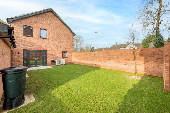 Allotment Drive, Wolston, Coventry CV8, 4 bedroom detached house for ...