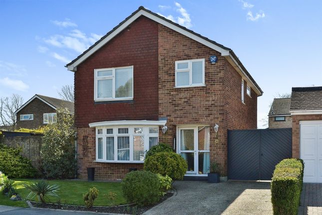Tiffany Close Bletchley Milton Keynes Mk2 4 Bedroom Detached House
