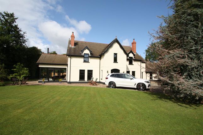 Moss Road, Waringstown, Craigavon BT66, 5 bedroom detached house for ...