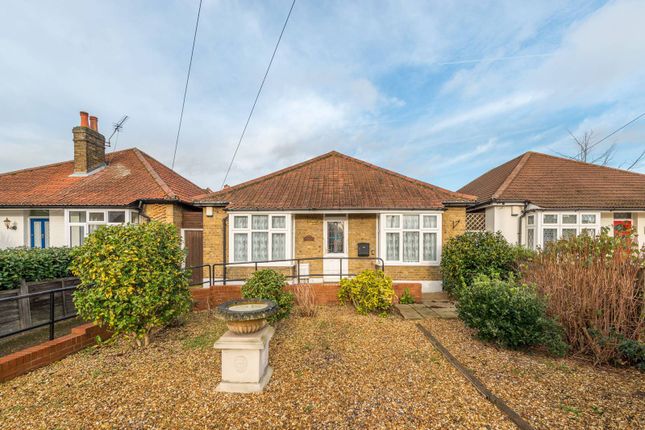 Nelson Road Whitton Twickenham Tw27ay Tw2 3 Bedroom Bungalow For