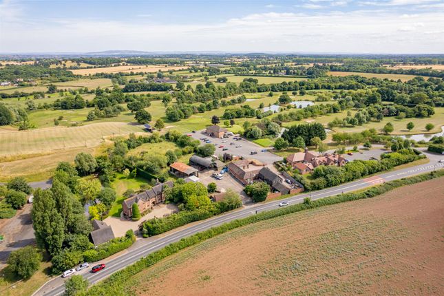 Hereford Road, Bransford, Worcester, Worcestershire WR6, 5 bedroom ...