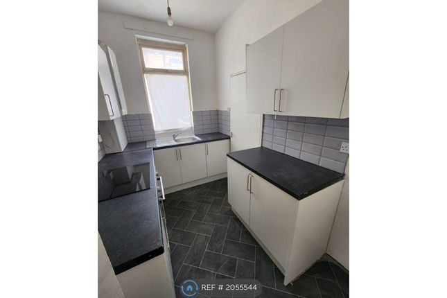 Woodview Terrace, Leeds LS11, 2 bedroom terraced house to rent ...