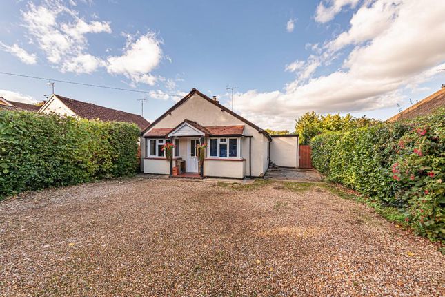 Finchampstead Wokingham Rg40 4 Bedroom Detached Bungalow For Sale
