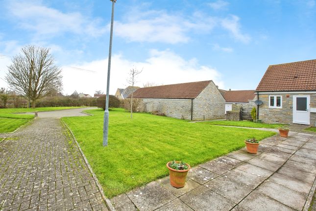 Old Farm Court, Queen Camel, Yeovil BA22, 2 bedroom detached bungalow ...