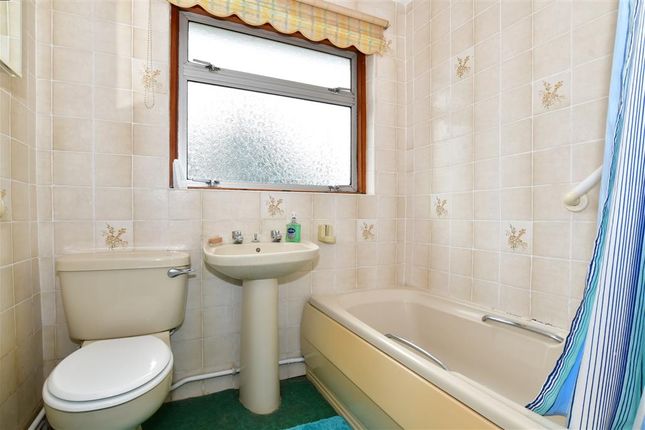 Haven Close, Istead Rise, Kent DA13, 3 bedroom detached house for sale ...