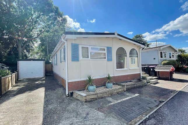 Stone Valley Court, Waddington, Lincoln, Lincolnshire LN5, 2 bedroom ...