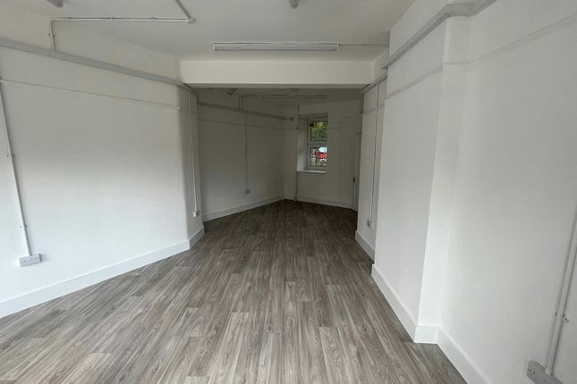 Unit 2 Turnham Road, Brockley SE4, retail premises to let - 68400259 ...