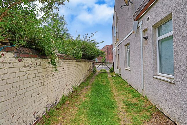 Houghton Road, Barnsley S63, 2 bedroom flat for sale - 67946552 ...