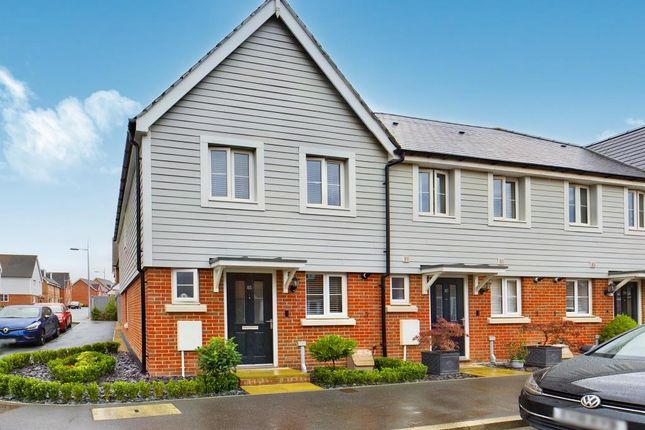 Arun Valley Way, Kilnwood Vale, Faygate RH12, 2 bedroom end terrace ...