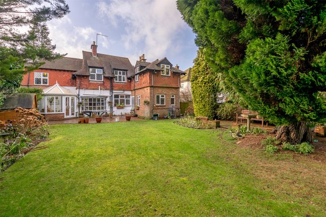 Houses for Sale in Horley, Surrey - Horley, Surrey Houses to Buy ...