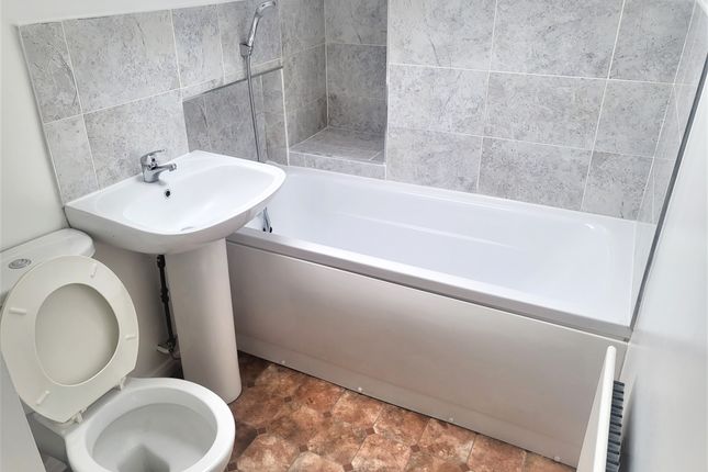 Sandhurst Place, Leeds LS8, studio to rent - 47805542 | PrimeLocation