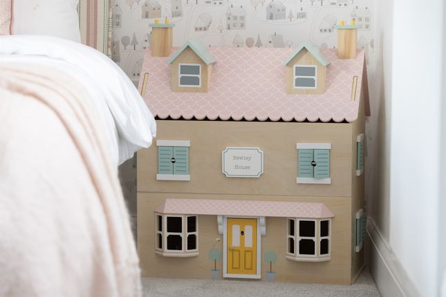 Viables Lane, Basingstoke RG22, 4 bedroom detached house for sale ...