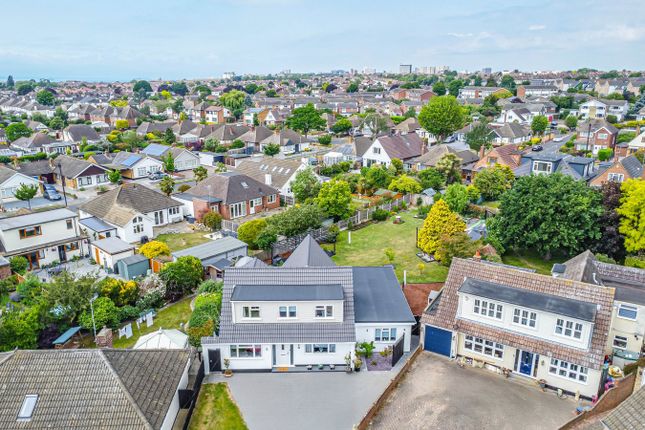 Chelsworth Close, Thorpe Bay SS1, 6 bedroom detached house for sale ...