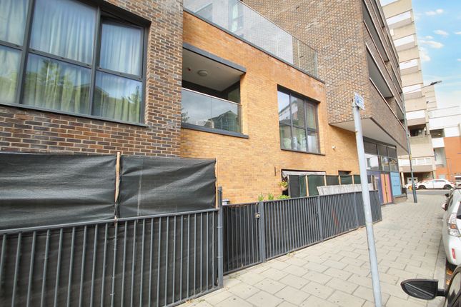 Montrose Crescent, Wembley, Middlesex HA0, 1 bedroom terraced house for ...