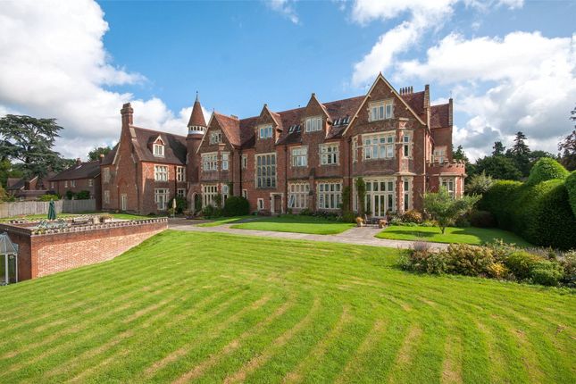 Homes for Sale in Capel, Surrey - Buy Property in Capel, Surrey ...