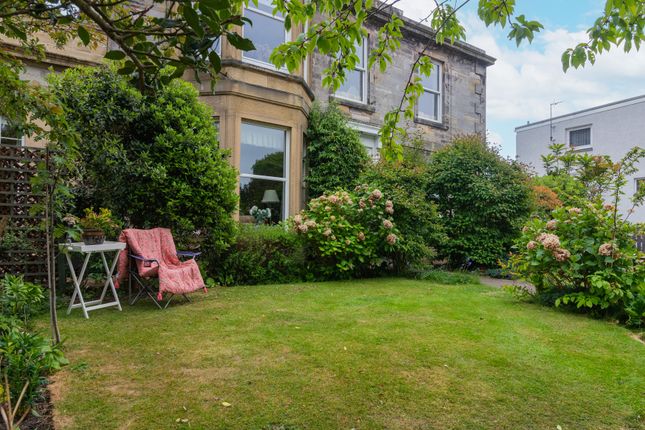 17 Springwood Park, Liberton, Edinburgh EH16, 2 bedroom flat for sale ...