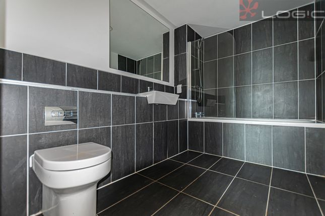 Riverside Drive, Liverpool L3, 2 bedroom flat for sale - 60722580 ...