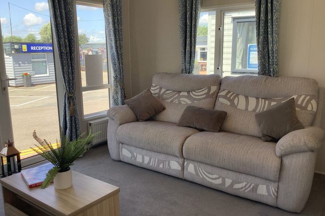 Winchelsea TN36, 2 bedroom lodge for sale - 65012839 | PrimeLocation