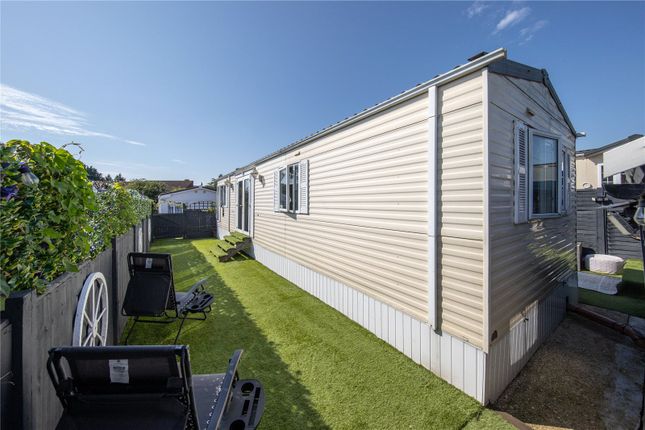 Stopsley Mobile Home Park, St. Thomas's Road, Luton, Bedfordshire LU2 ...