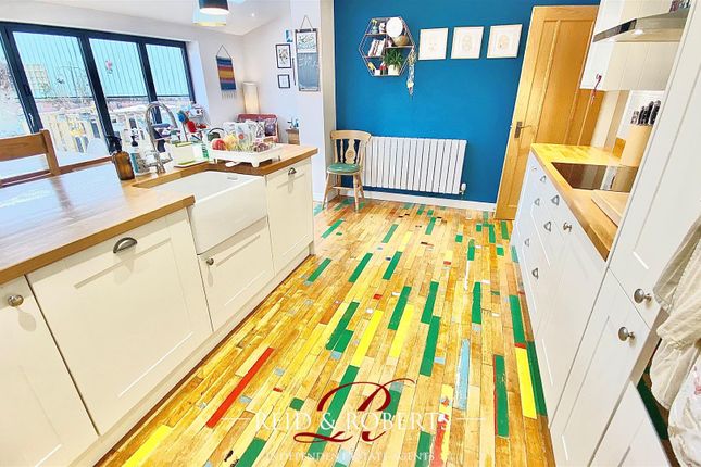 Parc Y Llan, Llanfair Dyffryn Clwyd, Ruthin LL15, 3 bedroom detached ...