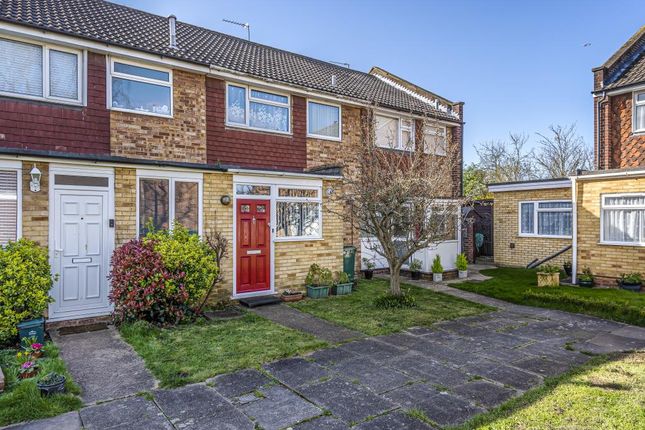 2 bed terraced house for sale in Shepperton, Middlesex TW17 - Zoopla