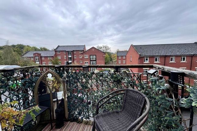 Mill Green, Congleton CW12, 2 bedroom flat for sale - 68668708 ...