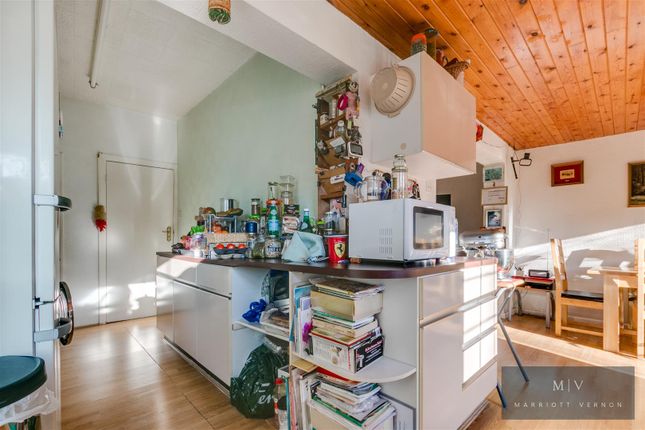 Lower Addiscombe Road, Addiscombe, Croydon CR0, 3 bedroom end terrace ...