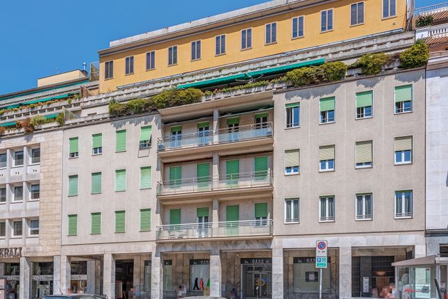 Piazza Pietro Perretta, 6, 22100 Como Co, Italy, 3 bedroom apartment ...