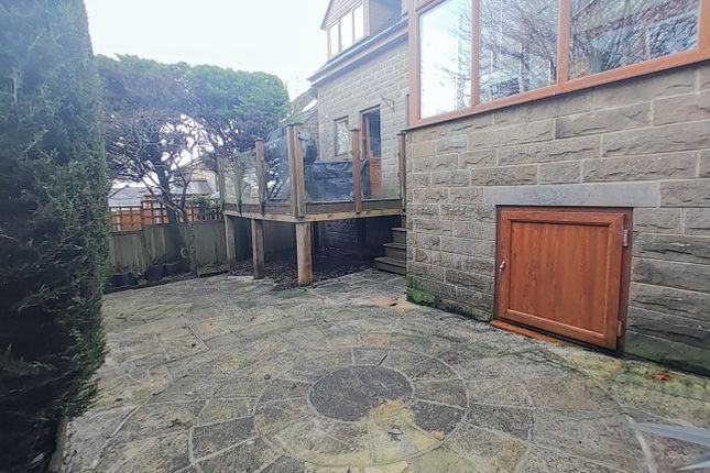 Lodge Gate Close, Denholme, Bradford BD13, 4 bedroom detached house for ...
