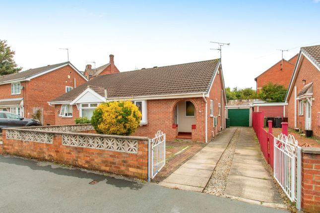 Chestnut Rise, Leeds LS12, 2 bedroom semi-detached bungalow for sale ...