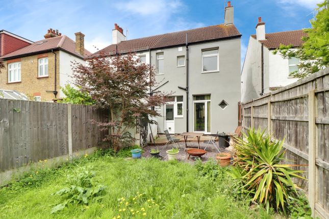 Southbourne Grove, Westcliff-On-Sea SS0, 3 bedroom semi-detached house ...