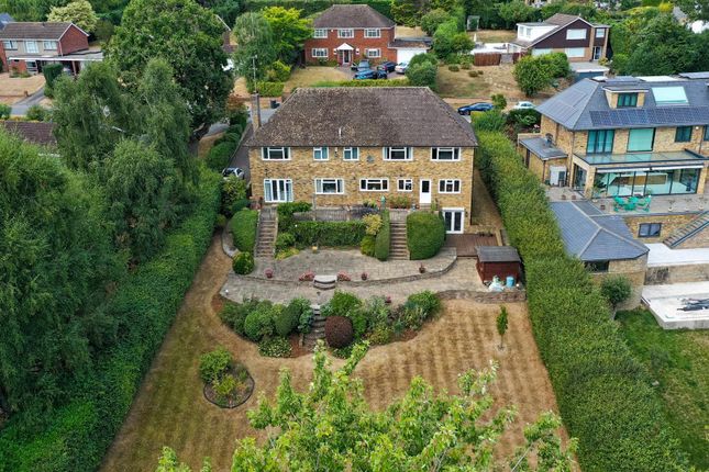 Silverthorn Drive, Longdean Park, Hertfordshire HP3, 5 bedroom detached ...
