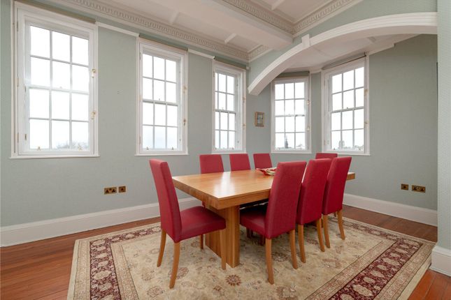 11/1 Ramsay Garden, Old Town, Edinburgh EH1, 4 bedroom flat for sale ...