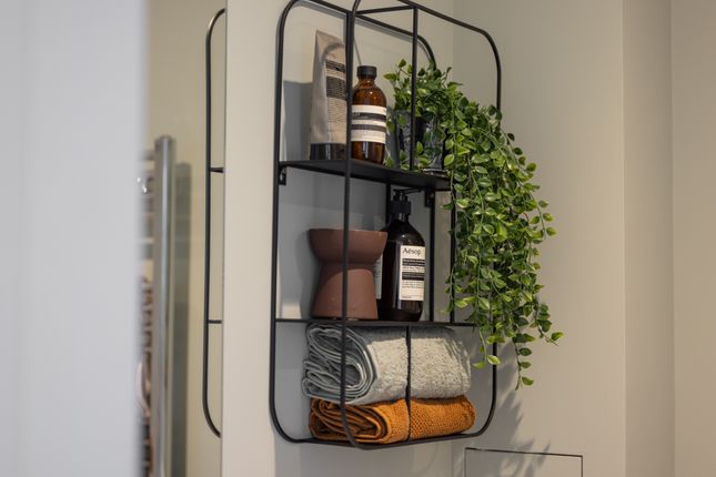 Station Approach, London N12, 1 bedroom flat for sale - 67756851 ...