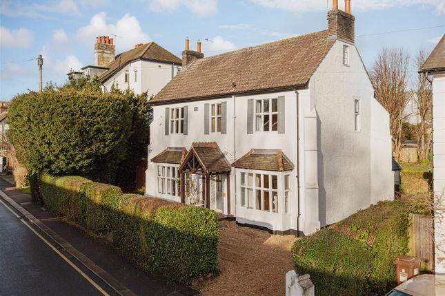 Homes for Sale in Reigate - Buy Property in Reigate - Primelocation